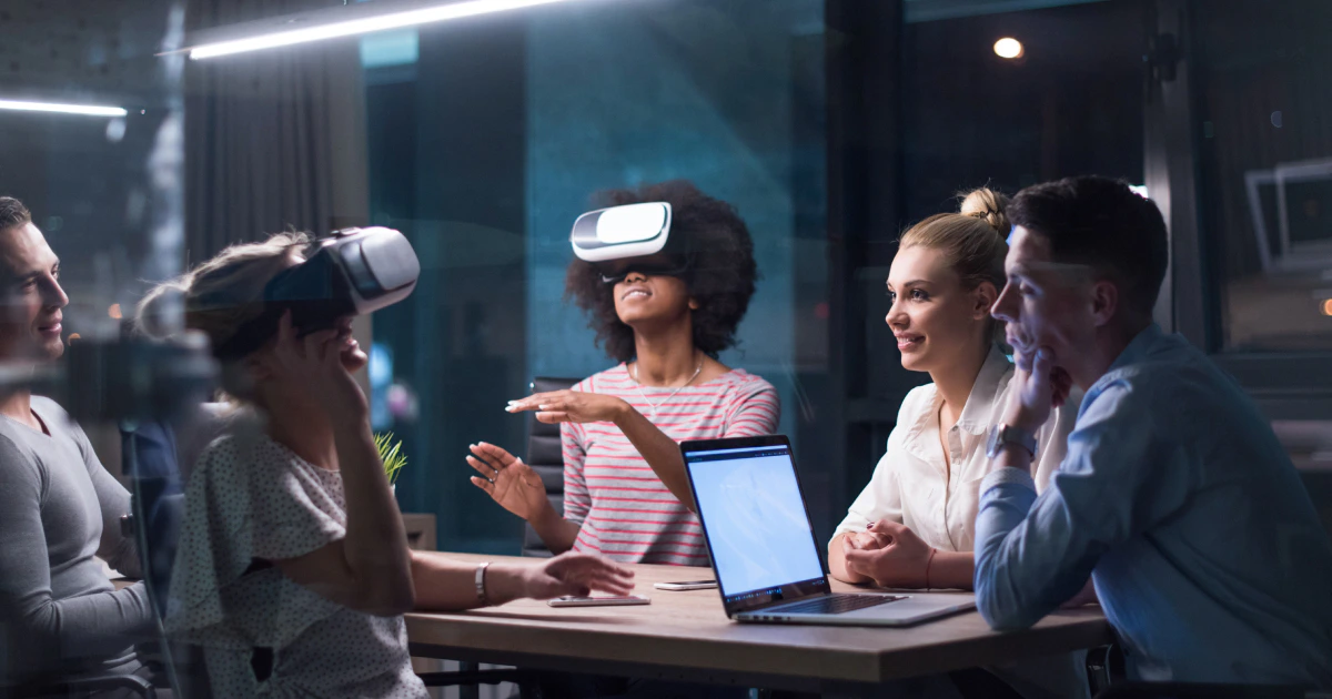 Fluid Experience Center: Enhancing Employee Experience | HCLTech