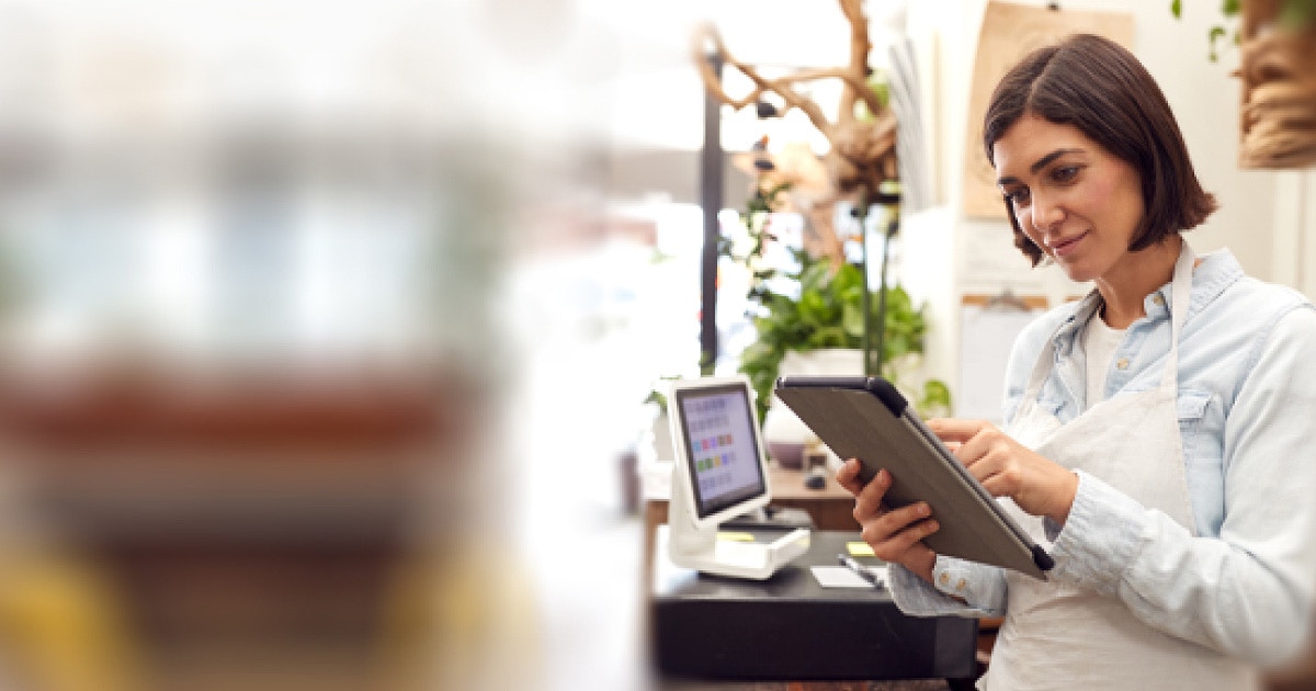 Reimagining front-line workers’ experiences through Retail Stores ...